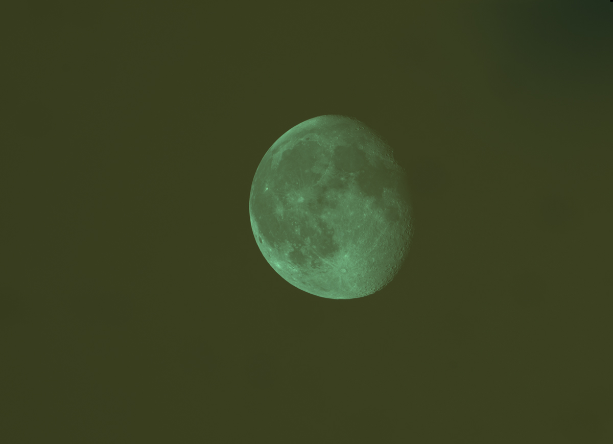 Imaging the Moon in daylight - Professor Morison's Astronomy Digest