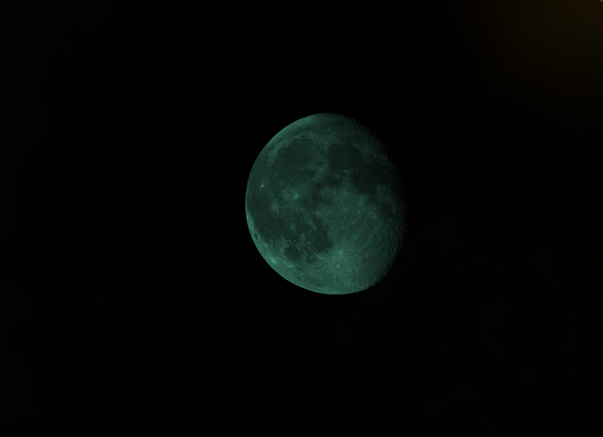 Imaging the Moon in daylight - Professor Morison's Astronomy Digest